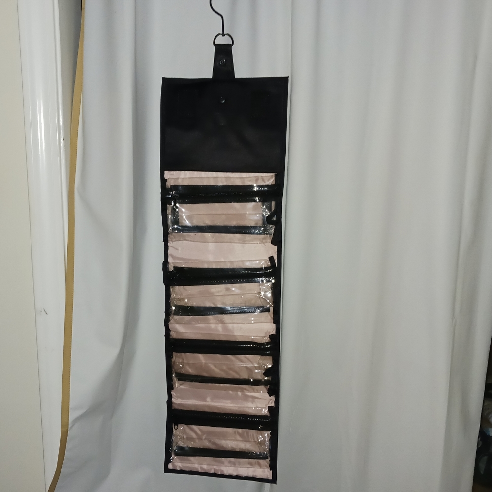 Mary Kay Roll-Up Hanging Makeup Organizer - Nwot - Gem